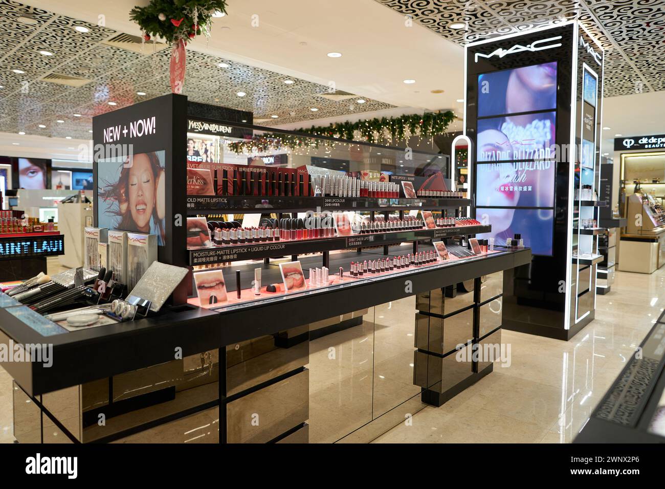 Orchard road metro hi-res stock photography and images - Alamy