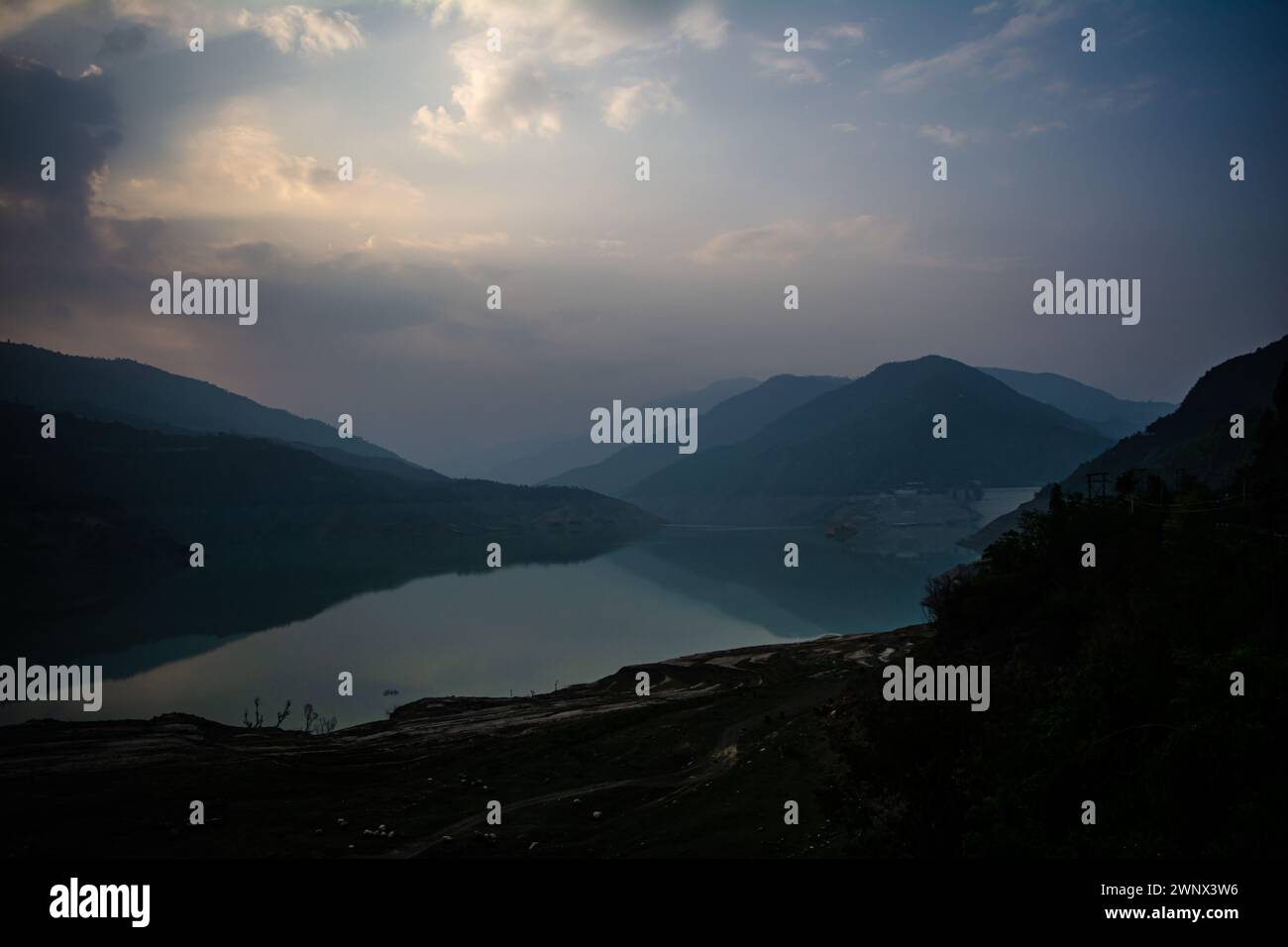 Sunrise view of Tehri mountains. Scenery sunrise over Tehri Lake ...