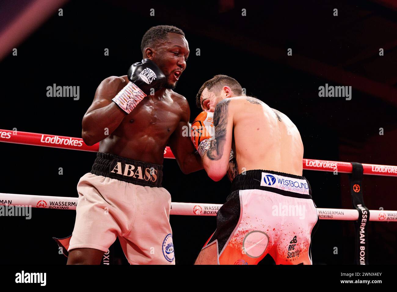 Abass Baraou vs Sam Eggington - EBU European Super Welterweight bout at ...