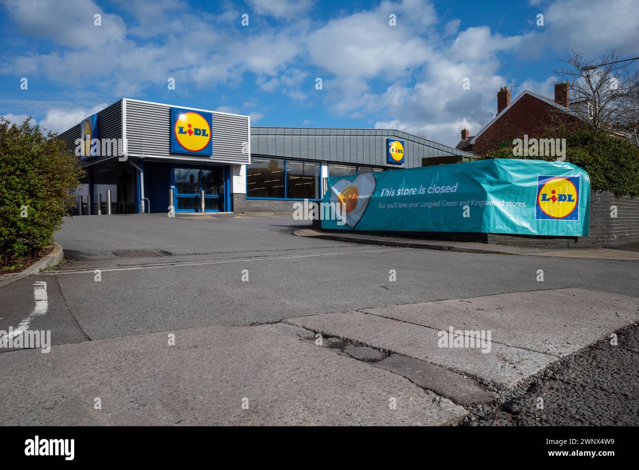 Closed Lidl, Hanham, Bristol, UK. Opened in 1998. Closed March 1st 2024 ...