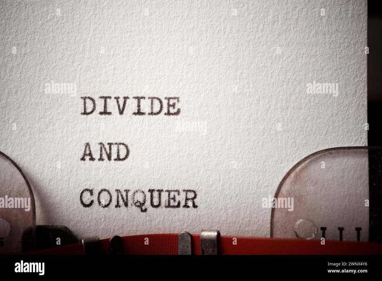 Divide and conquer hi-res stock photography and images - Alamy
