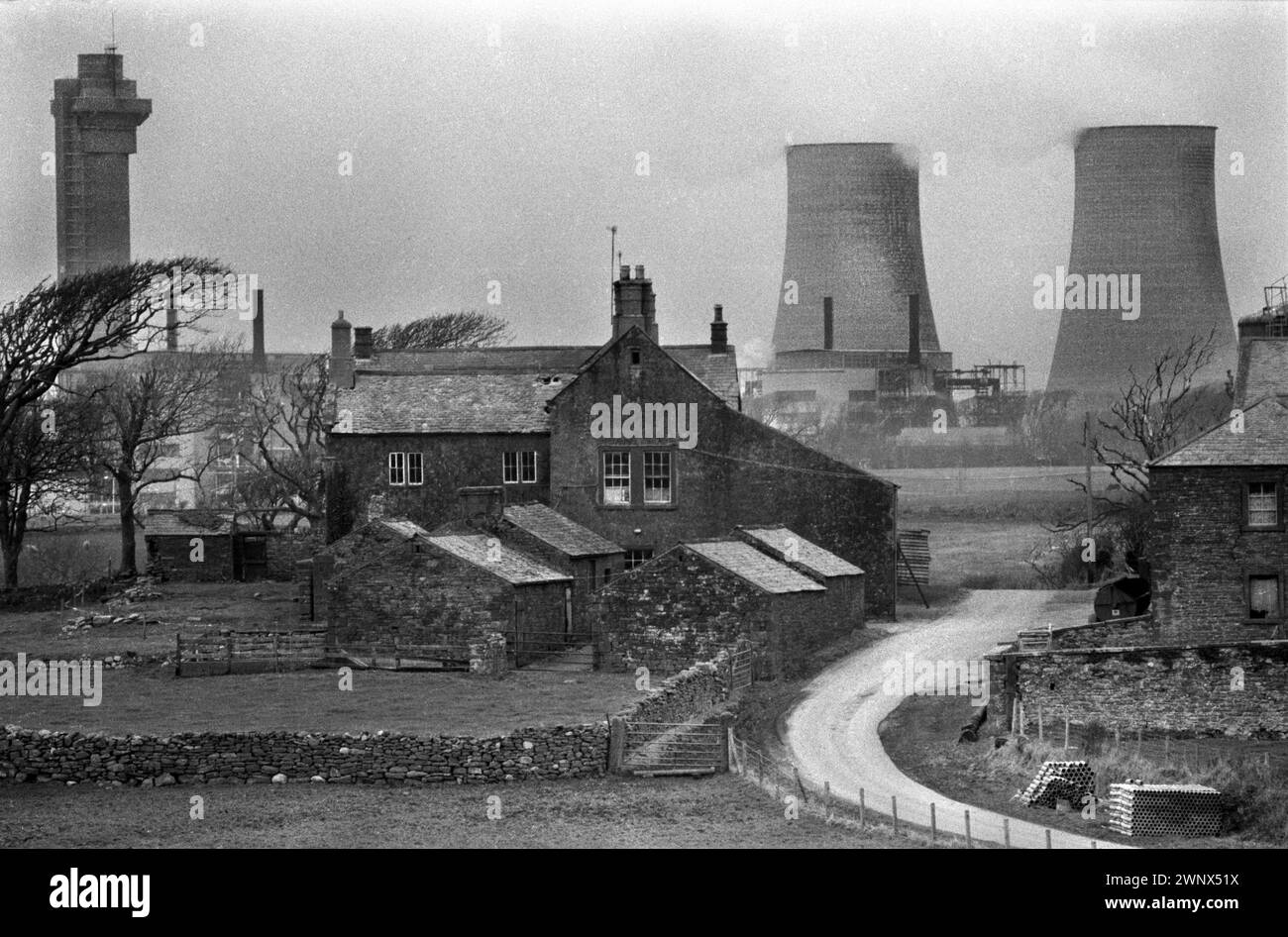 Farm buildings uk Black and White Stock Photos & Images - Alamy
