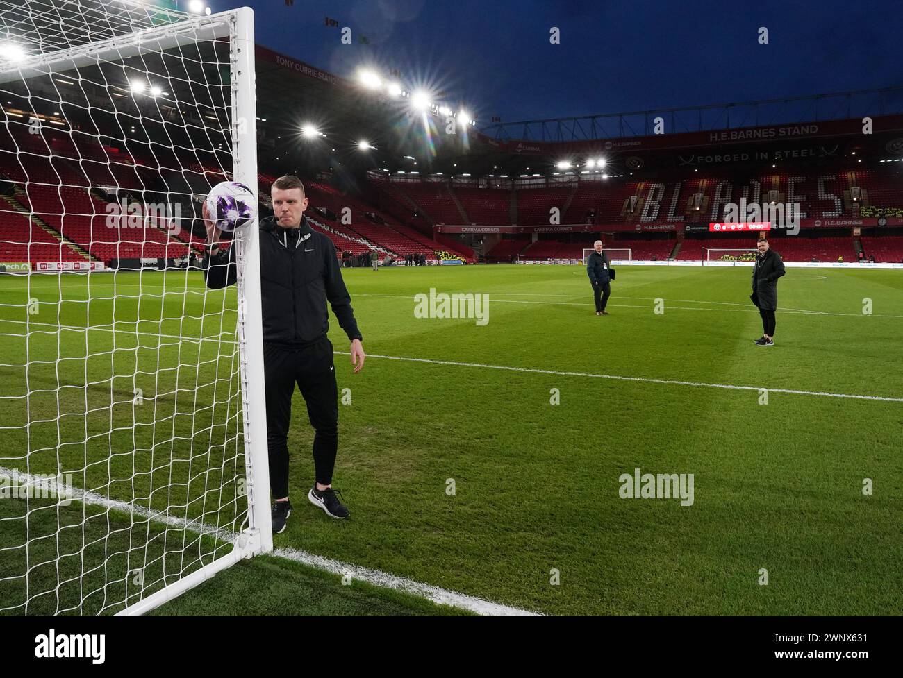 Referee Sam Barrott check the goal line sensors before the Premier ...