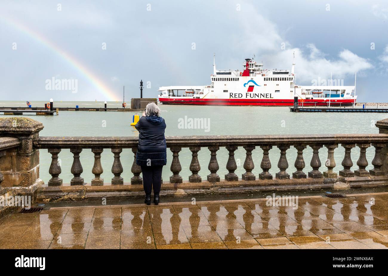 isle of wight red funnel ferry passing the parade at cowes sea front on ...