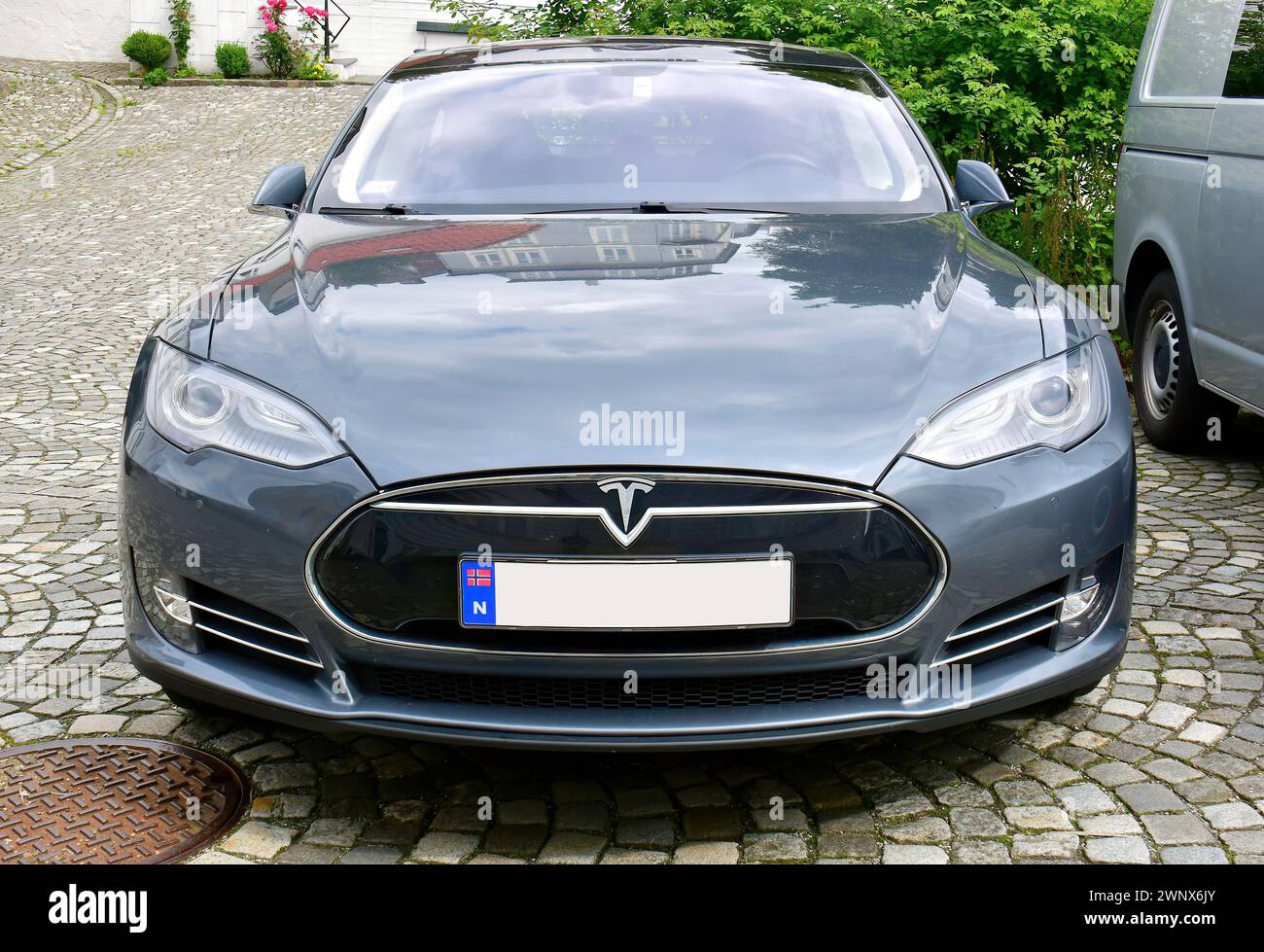 Tesla car, electric vehicles, (is an American multinational automotive ...