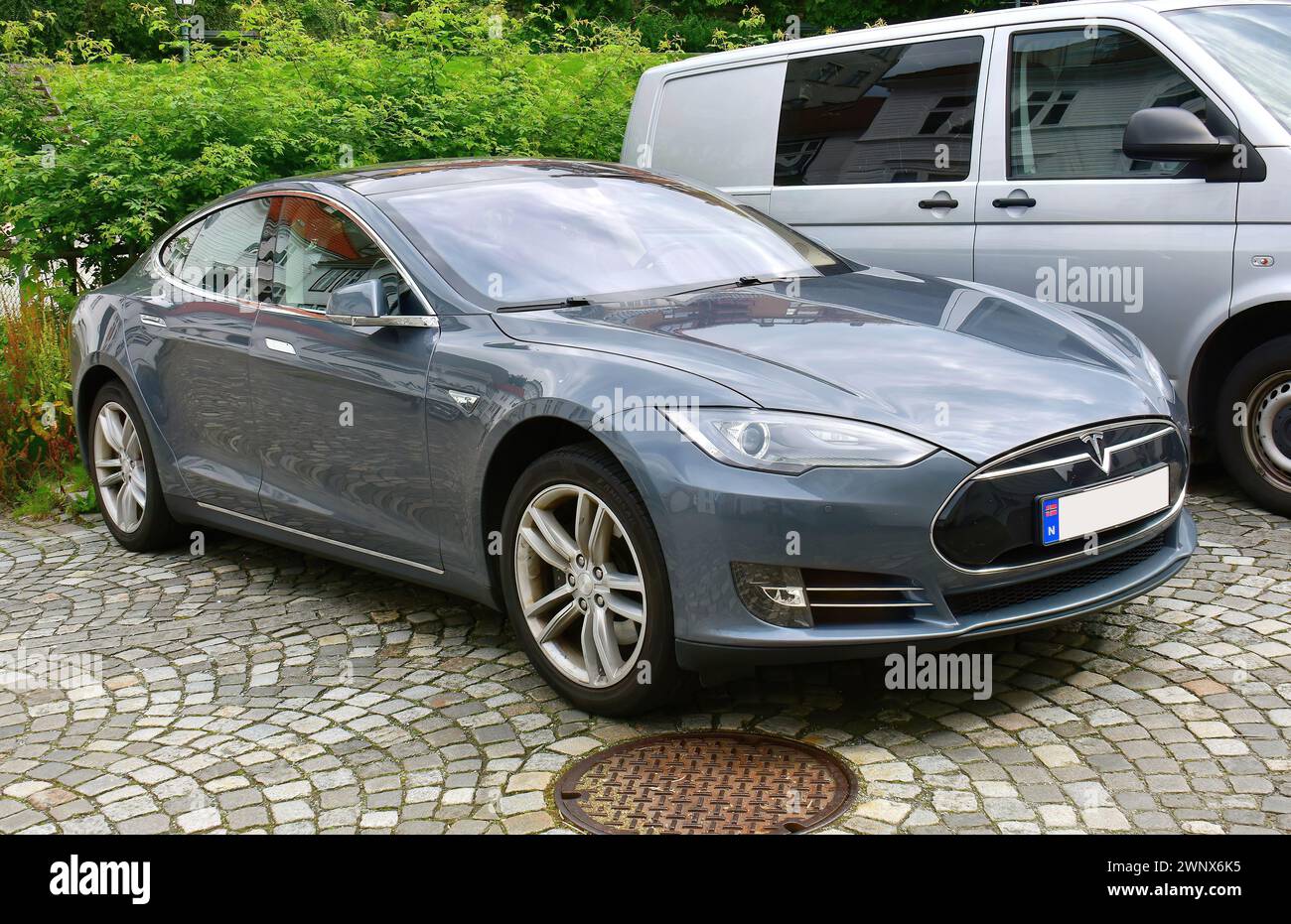 Tesla car, electric vehicles, (is an American multinational automotive ...