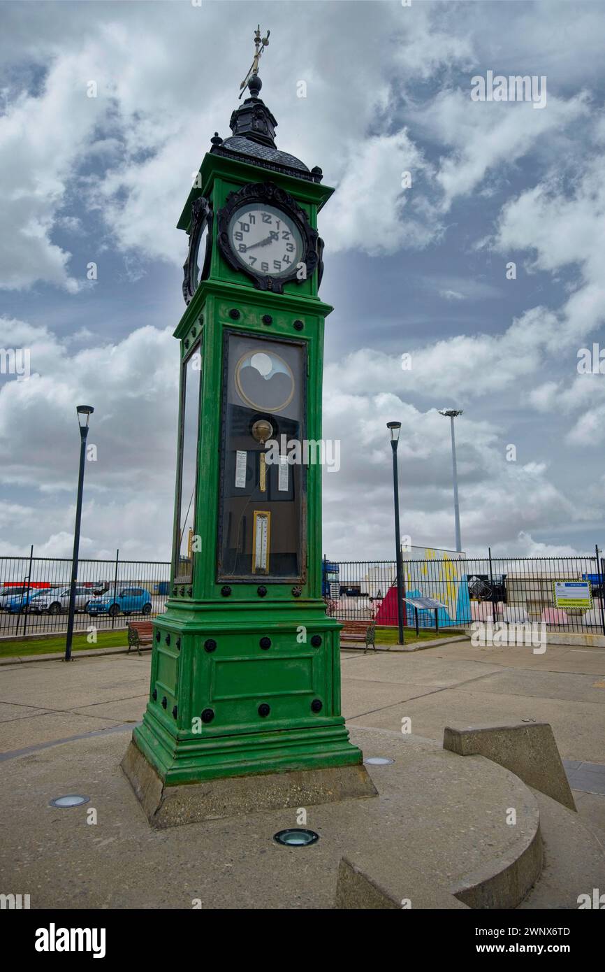 Coaling tower hi-res stock photography and images - Alamy