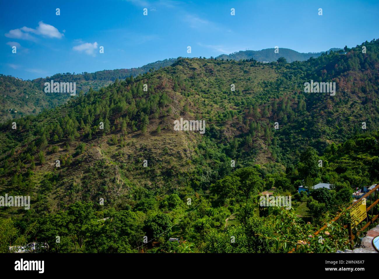 Tehri lake surrounded by mountains in Uttarakhand, india, Tehri Lake is ...