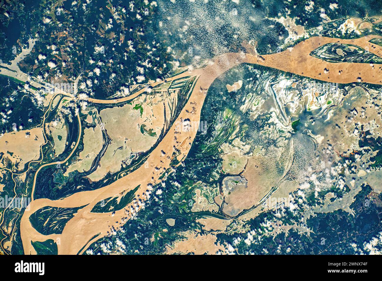 Water observation satellite hi-res stock photography and images - Alamy