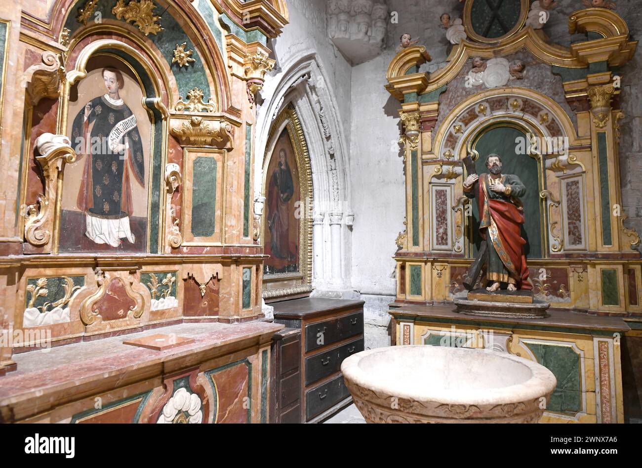 Capilla de san valentin hi-res stock photography and images - Alamy