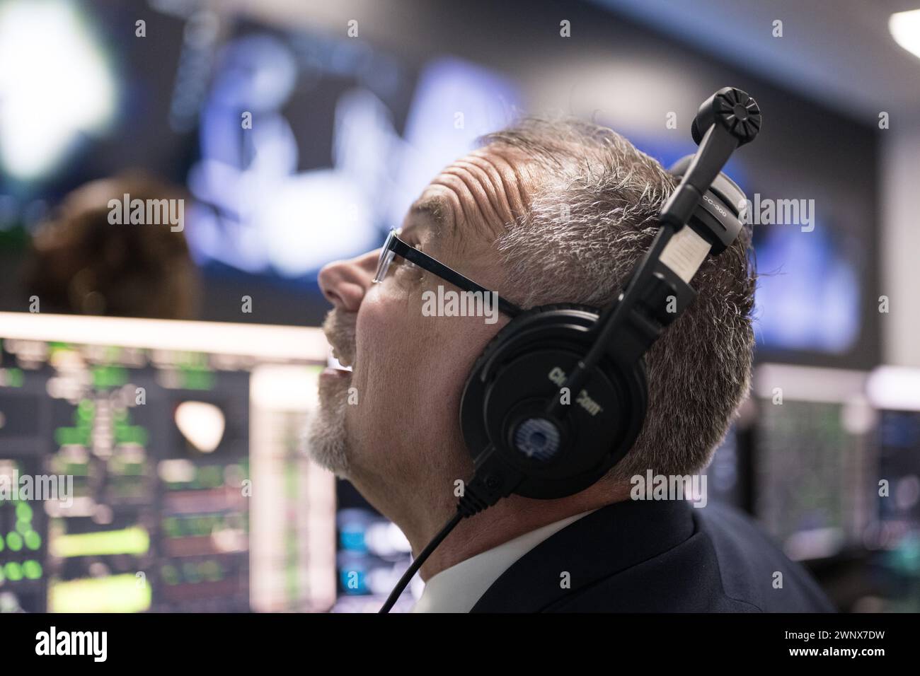 Free leadership hi-res stock photography and images - Alamy