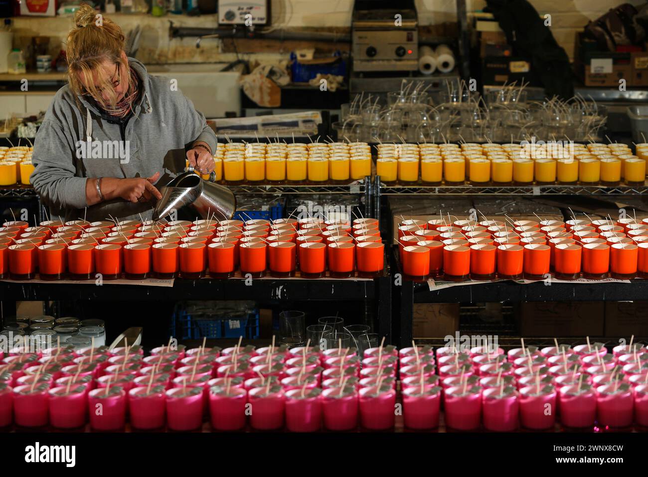 Candle maker Annie Maulding at Wick and a Prayer workshop, Tissington ...