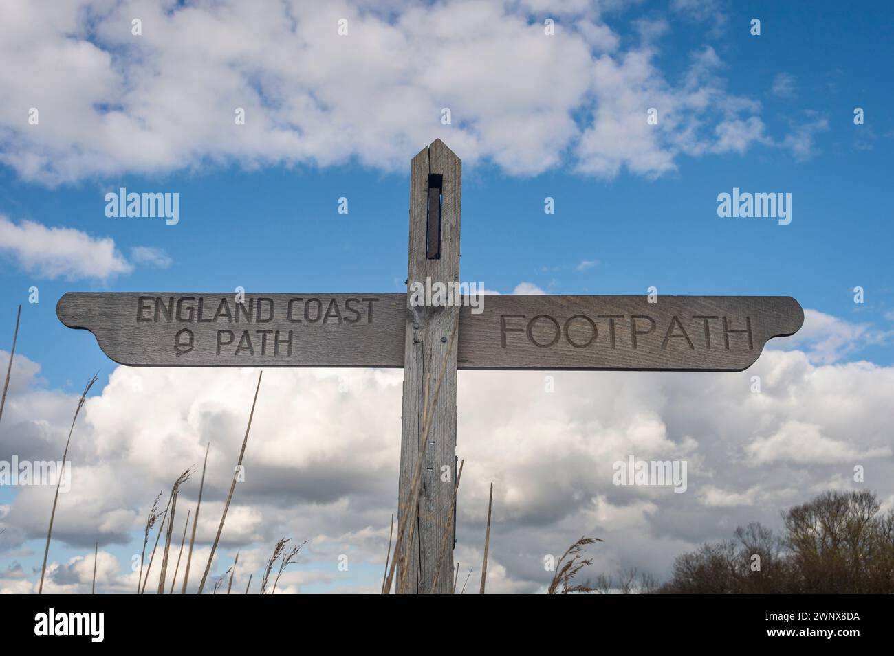Coastal path symbol hi-res stock photography and images - Alamy