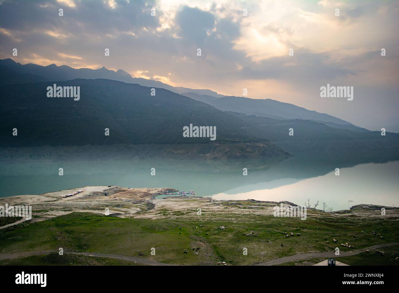 Tehri lake surrounded by mountains in Uttarakhand, india, Tehri Lake is ...