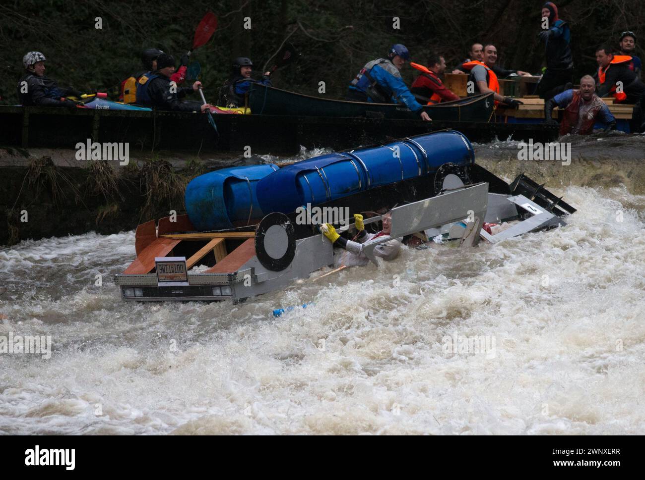 Back to the future flux capacitor hi-res stock photography and images ...