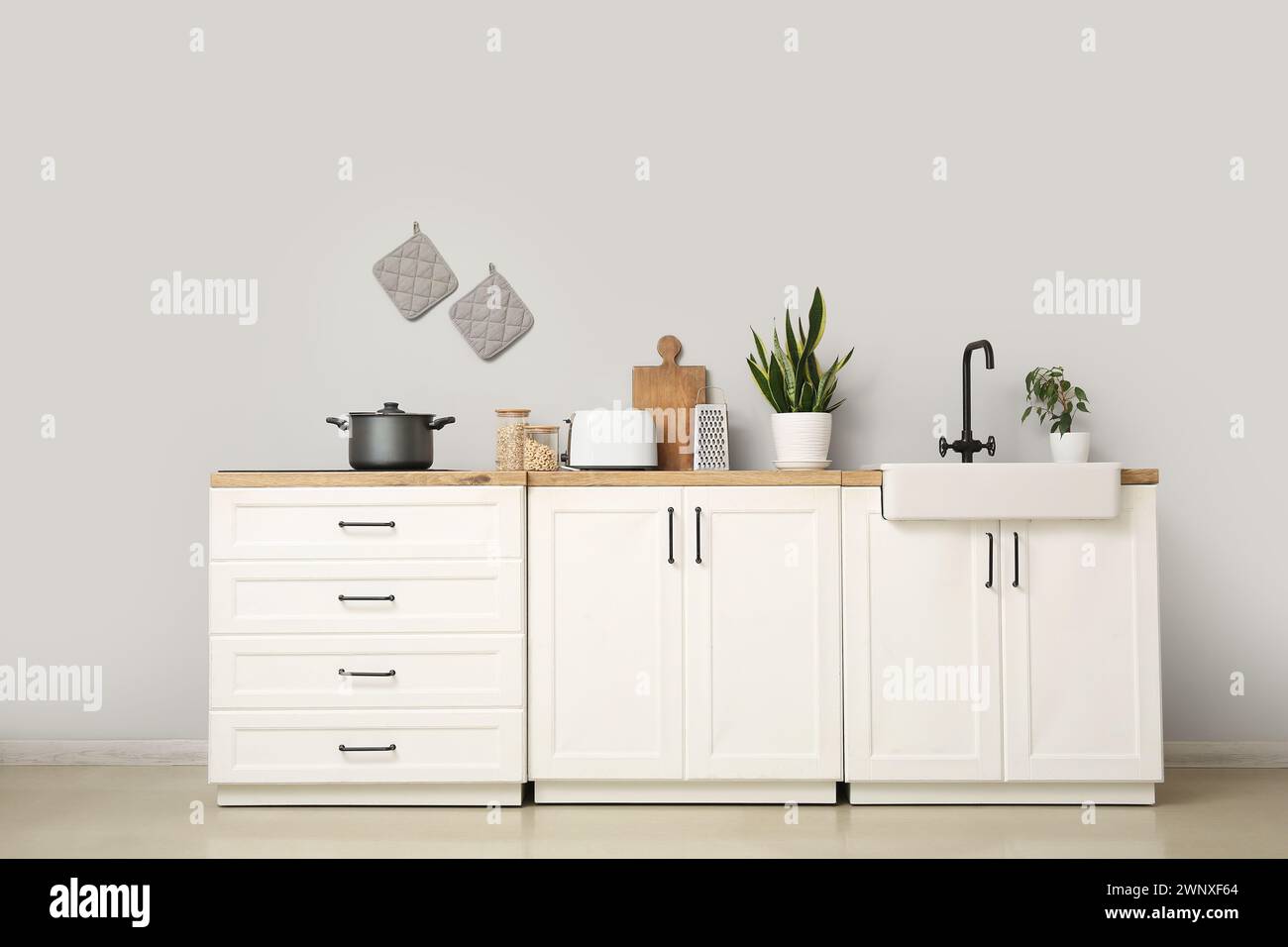 Kitchen stove utensils on countertop hi-res stock photography and ...