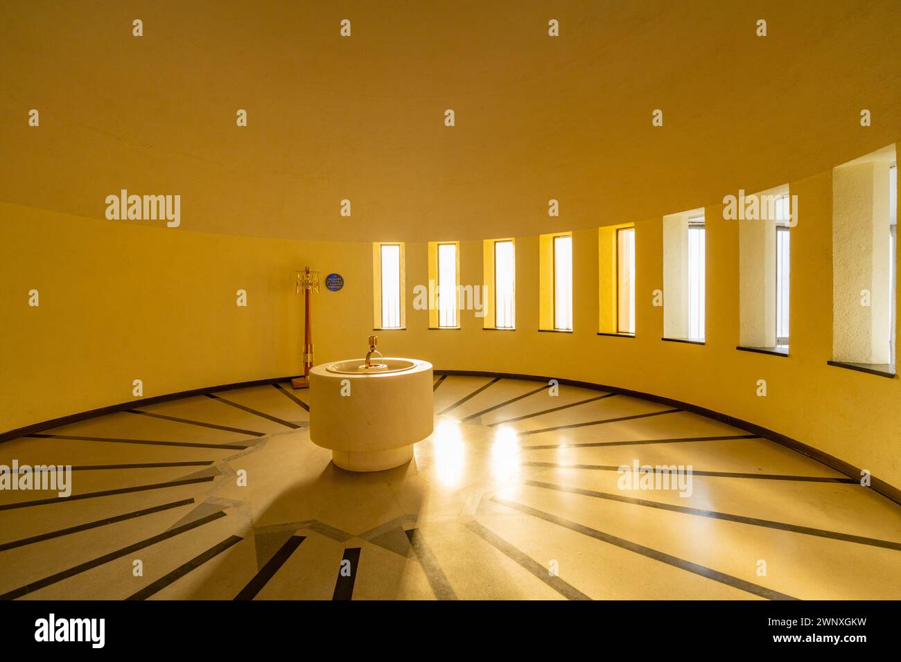 The interior of Liverpool metropolitan cathedral Stock Photo - Alamy