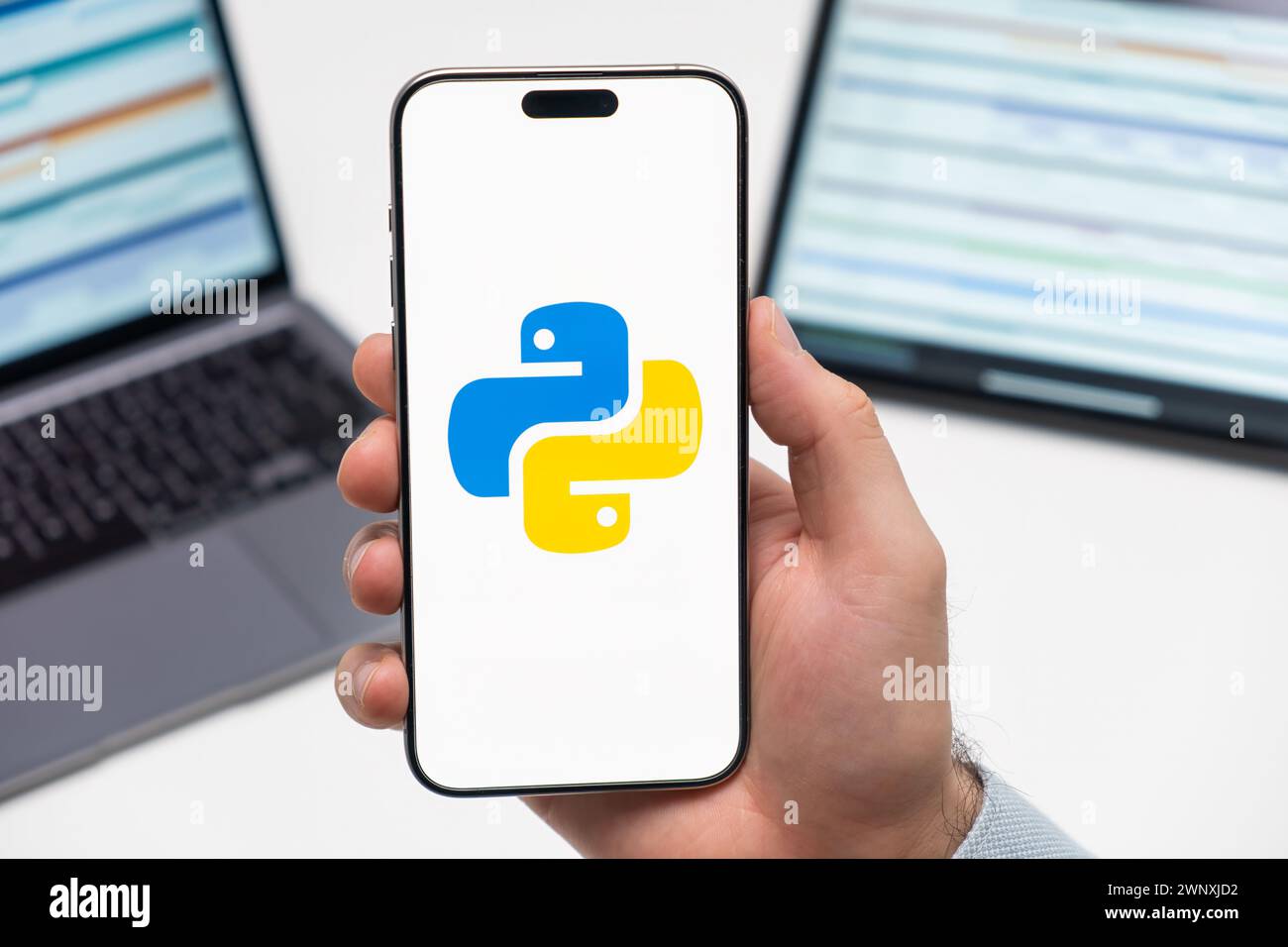 Python logo hi-res stock photography and images - Alamy