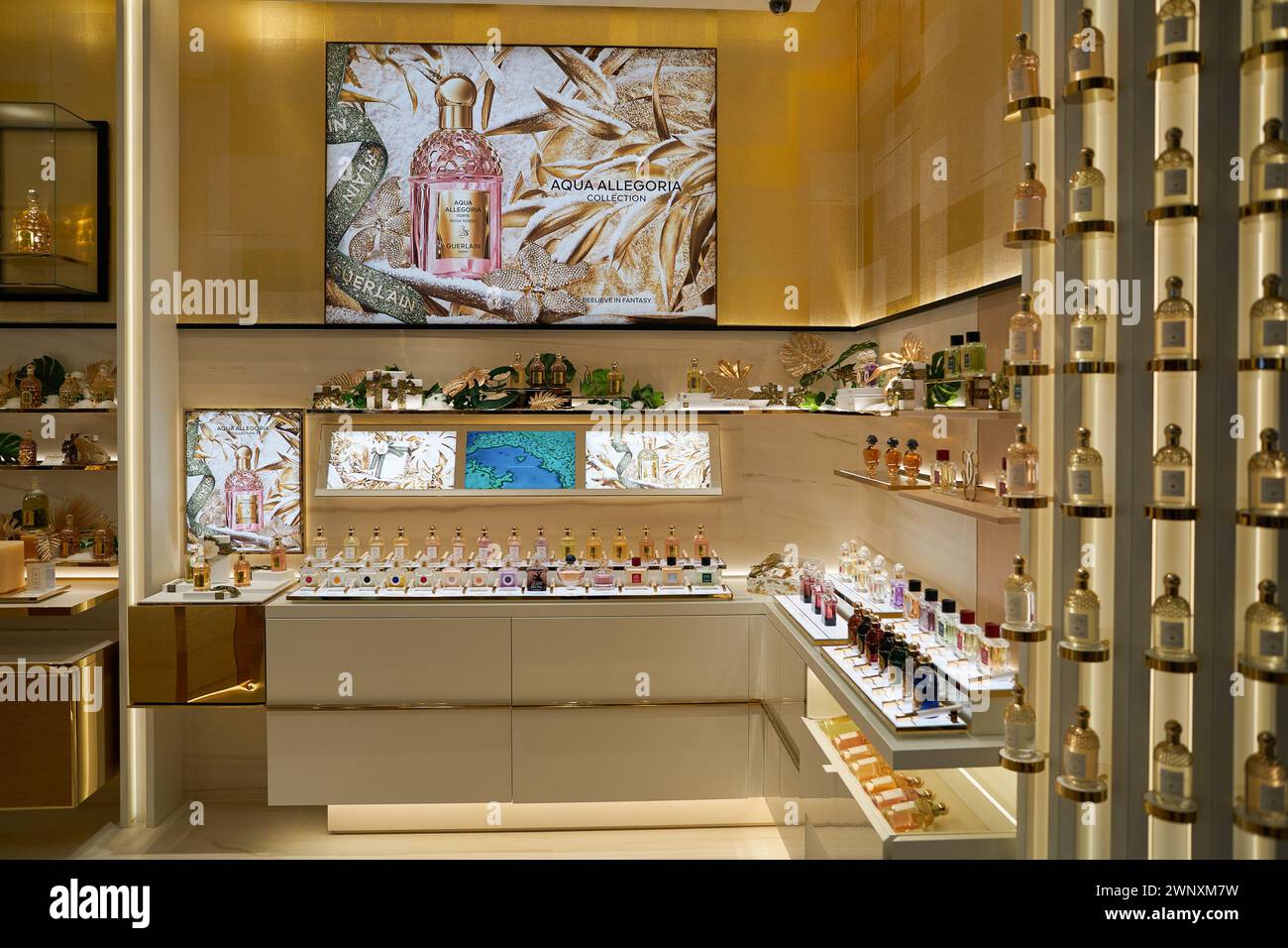 SINGAPORE - NOVEMBER 06, 2023: Guerlain store in Singapore Stock Photo ...