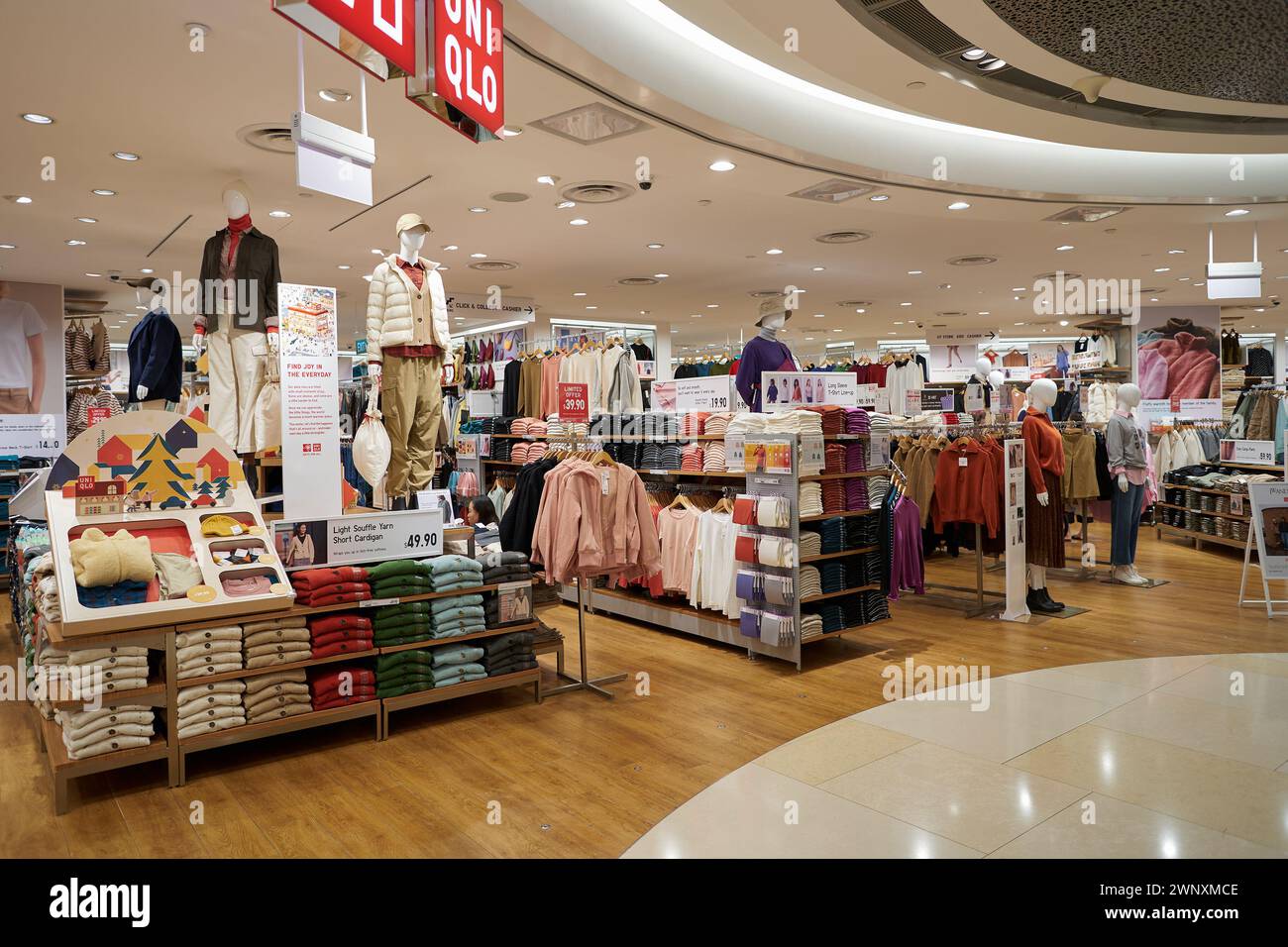 Qlo logo hi-res stock photography and images - Alamy