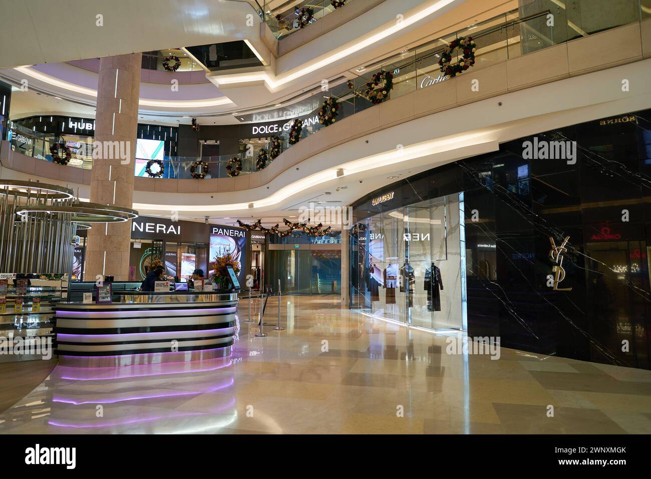 Ion orchard shopping mall 2023 hi-res stock photography and images - Alamy