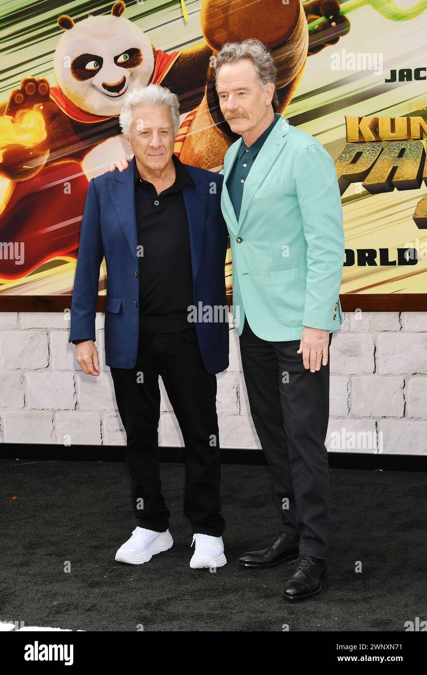 LOS ANGELES, CALIFORNIA - MARCH 03: (L-R) Dustin Hoffman and Bryan ...