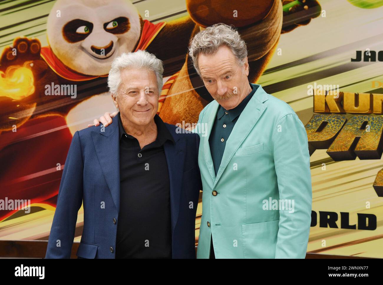 LOS ANGELES, CALIFORNIA - MARCH 03: (L-R) Dustin Hoffman and Bryan ...