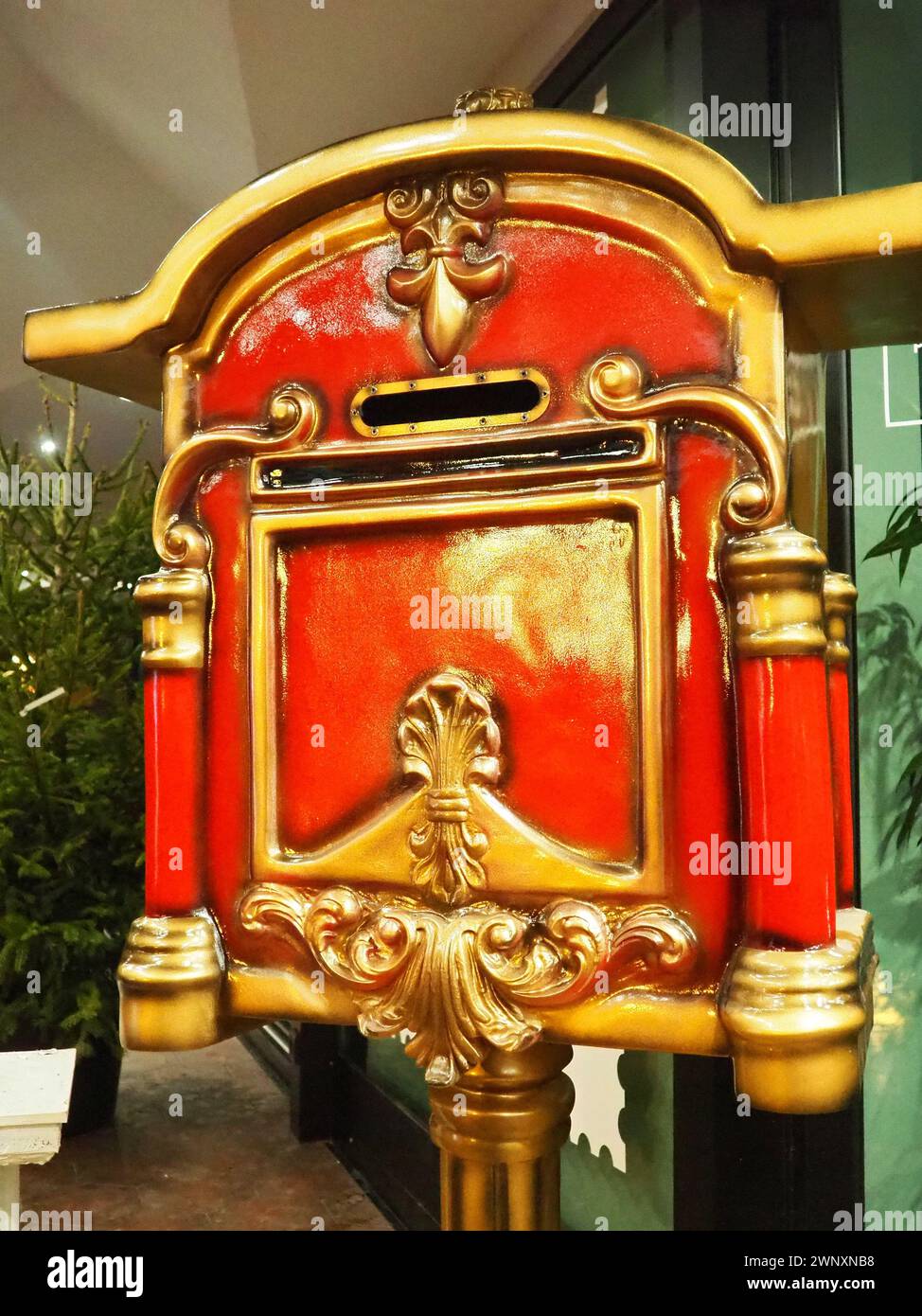 Modern toy soldier hi-res stock photography and images - Alamy