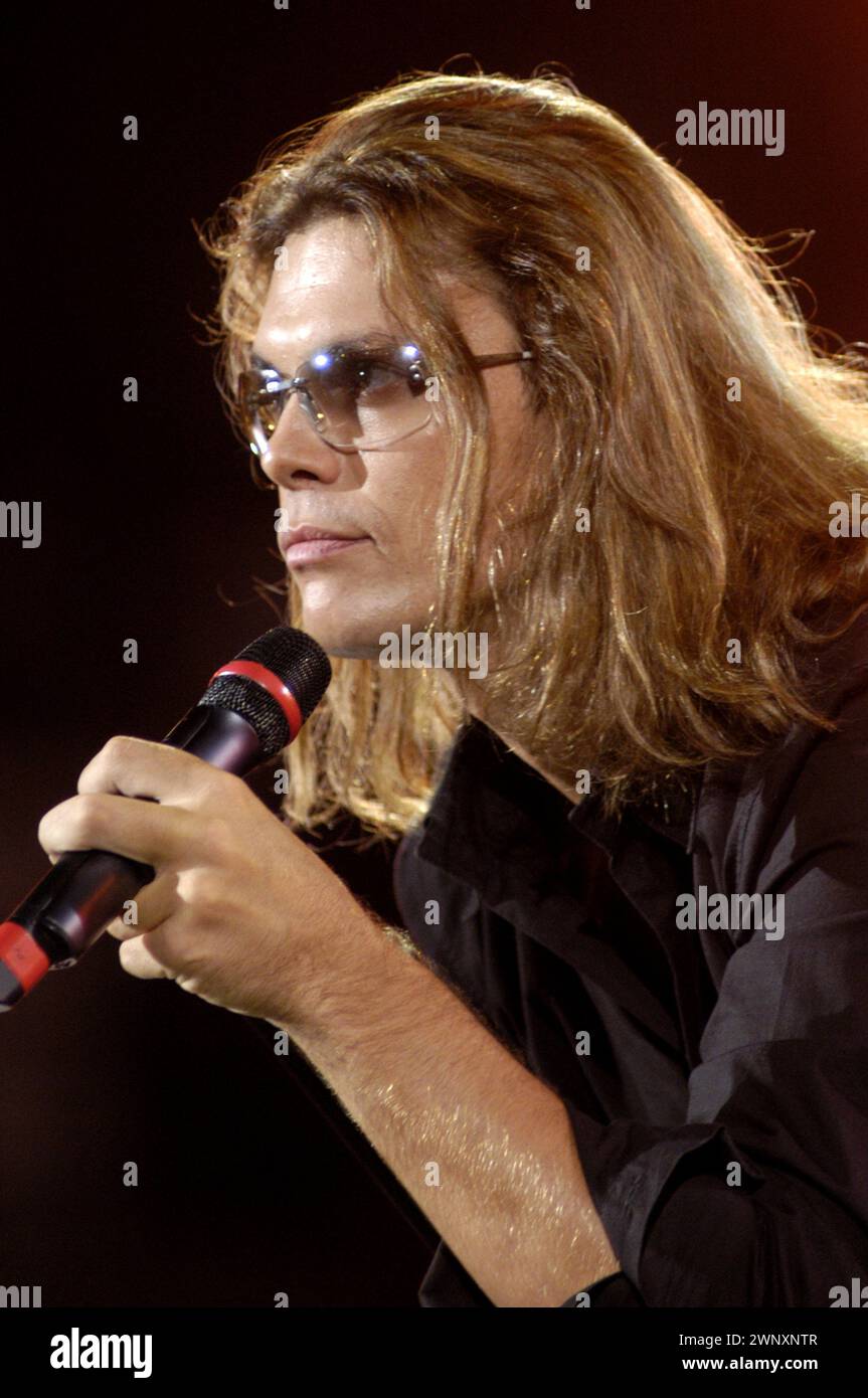Gianluca grignani foto 2002 hi-res stock photography and images - Alamy