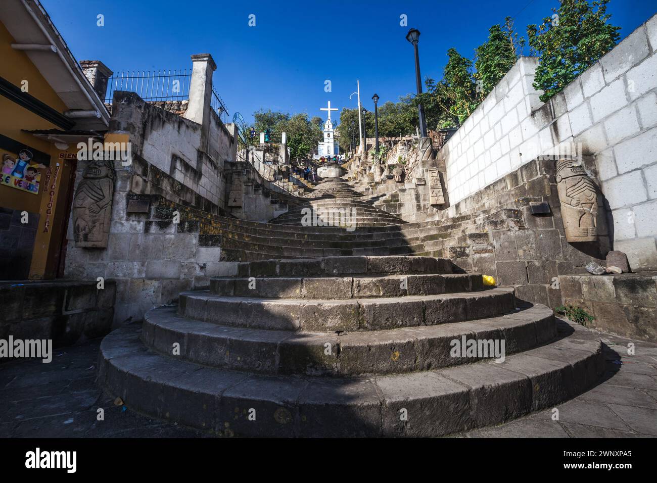 Peru tradicional hi-res stock photography and images - Alamy