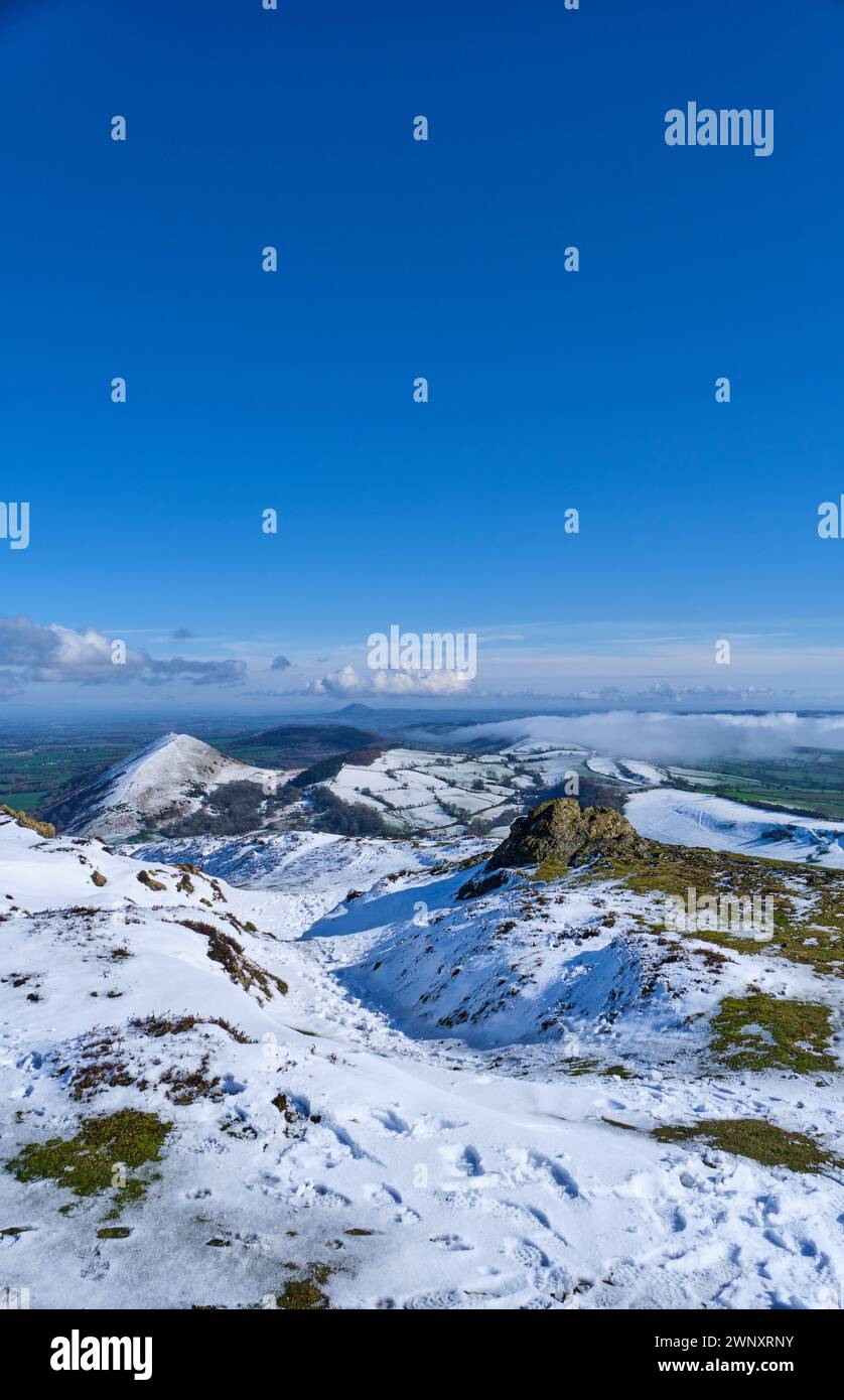 Snow on The Lawley, Hoar Edge, and Yell Bank, seen from a snowy Caer ...