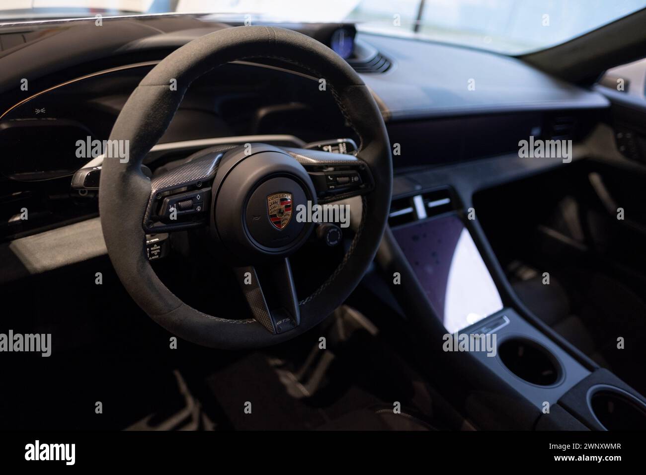 Digital cockpit features hi-res stock photography and images - Alamy