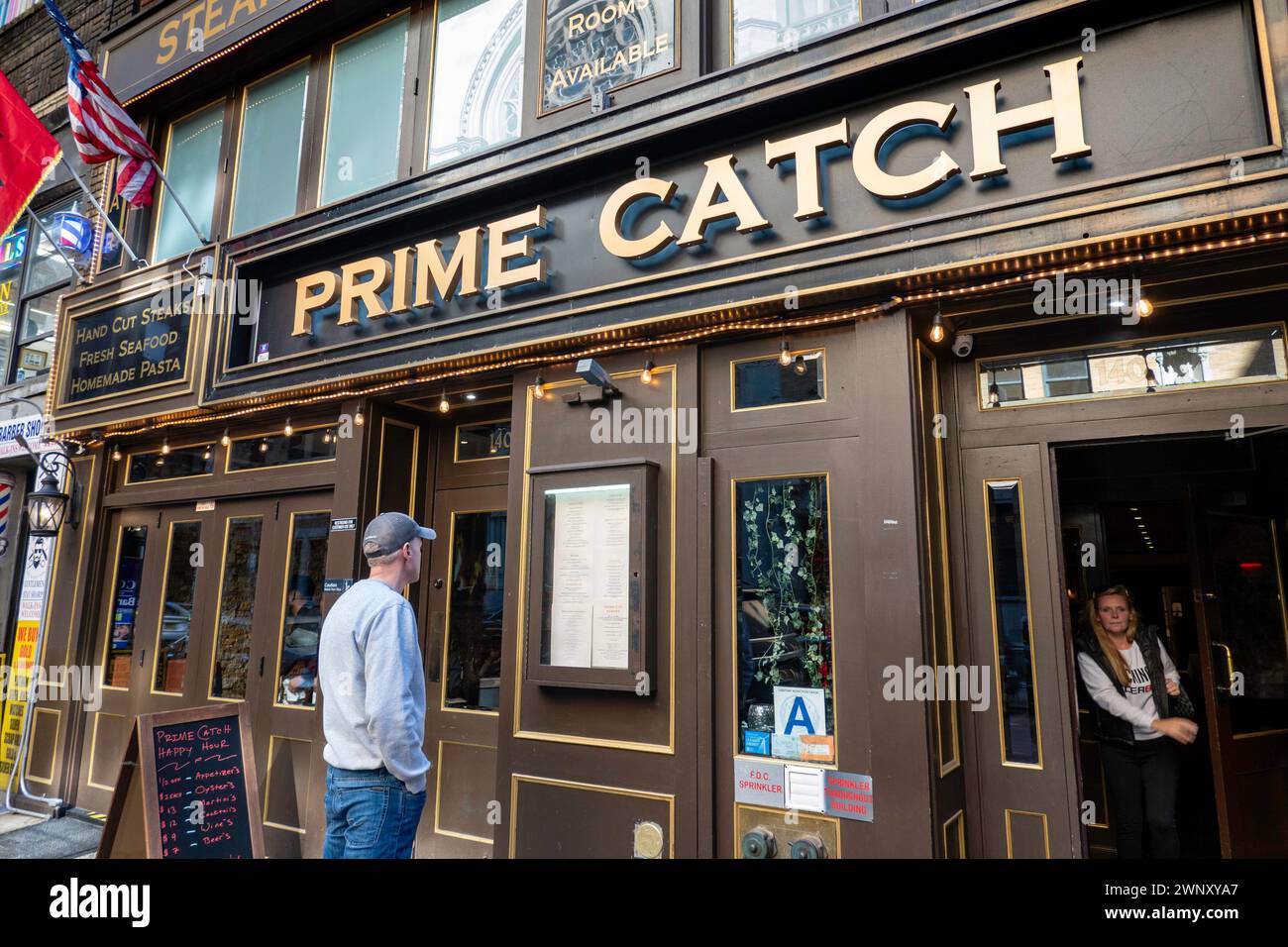 Pub public house restaurant steakhouse hi-res stock photography and ...