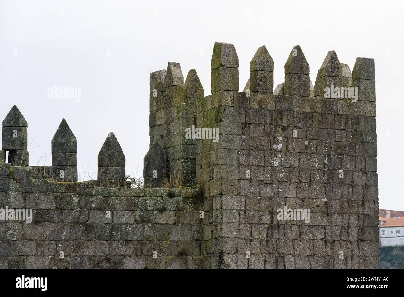 Medieval fortified wall hi-res stock photography and images - Alamy