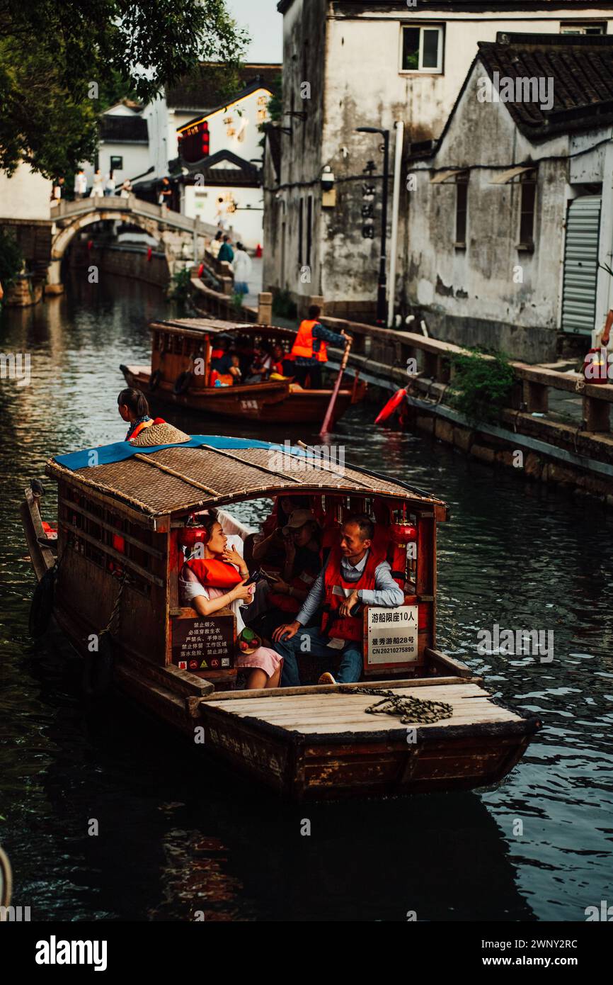 Suzhou grand canal china hi-res stock photography and images - Alamy