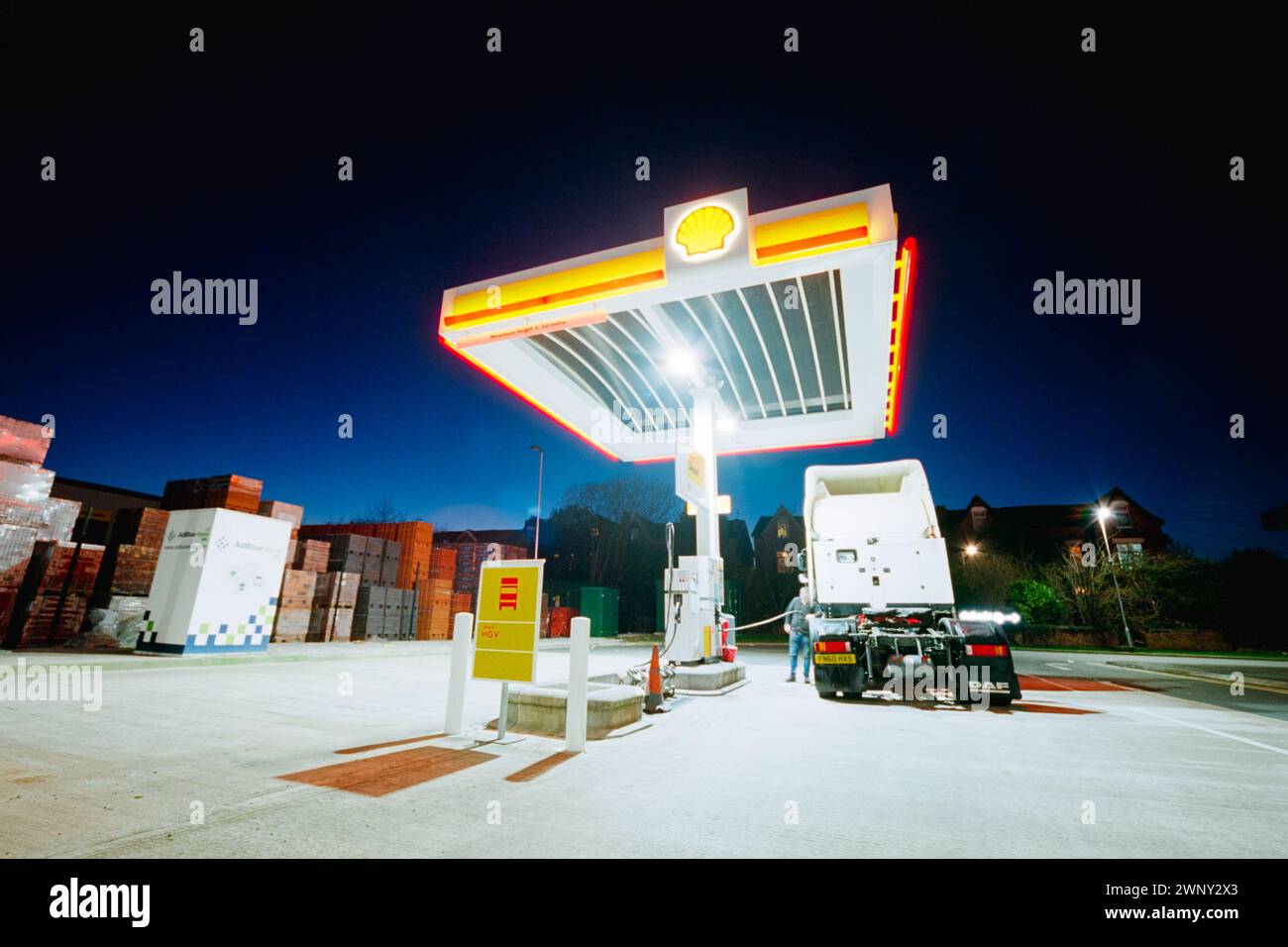 Refuelling unit hi-res stock photography and images - Alamy