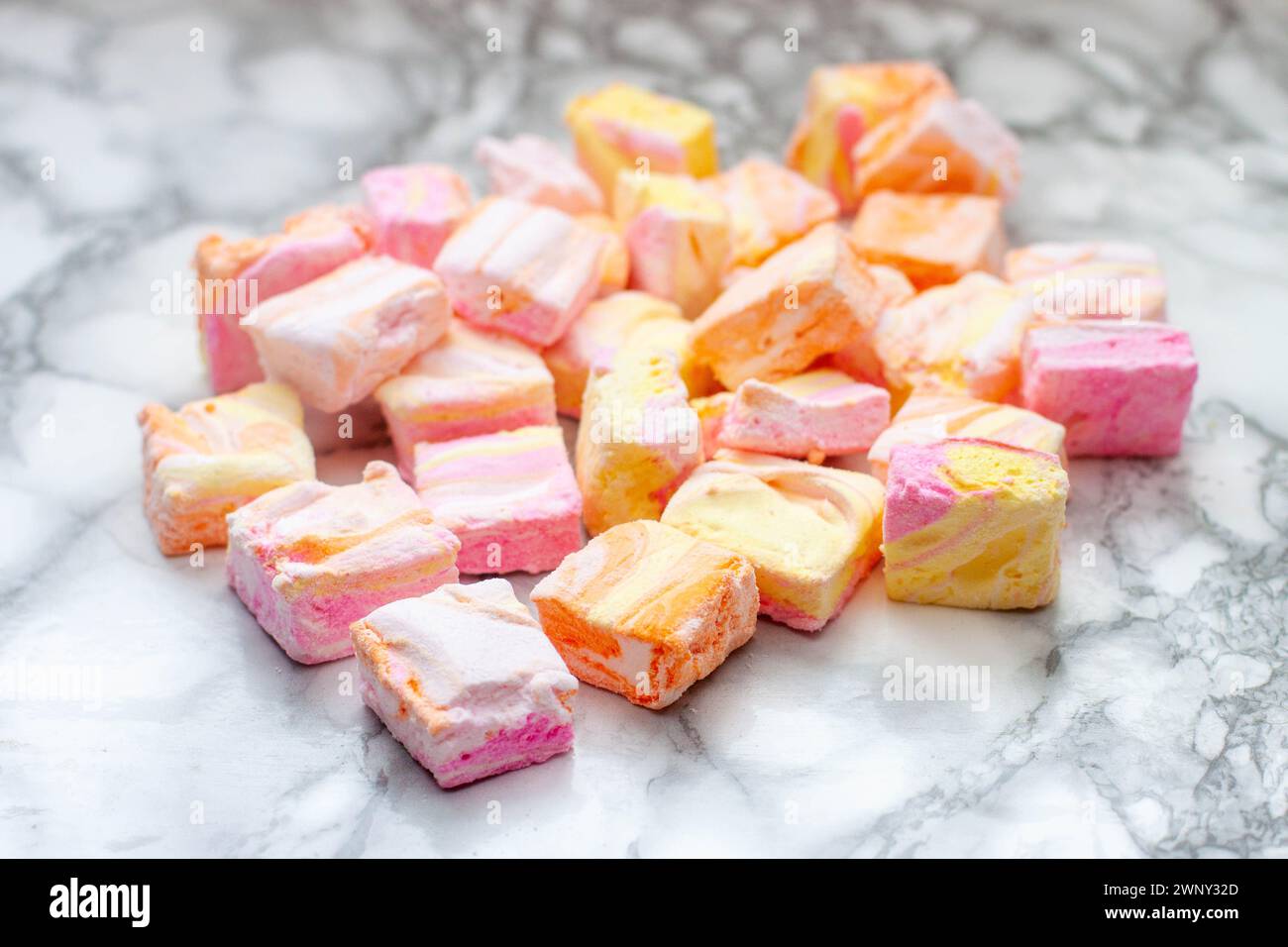 Rainbow marshmallow hi-res stock photography and images - Alamy