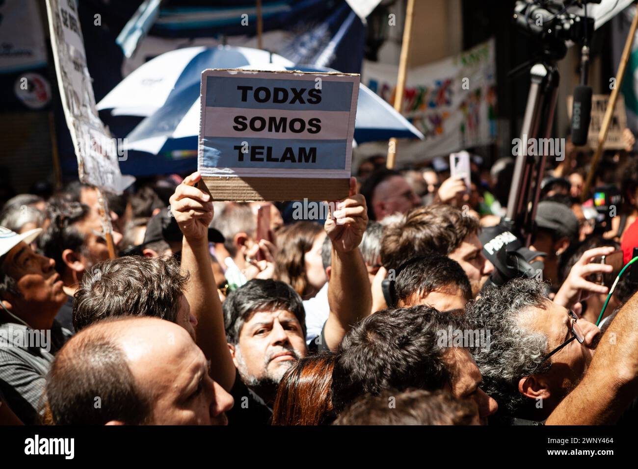 500 200 320 hi-res stock photography and images - Alamy