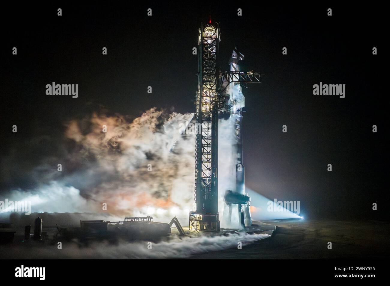 2024 loading hi-res stock photography and images - Alamy