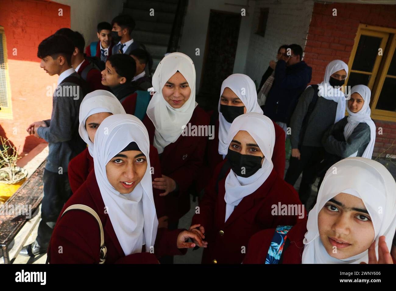 College reopen india hi-res stock photography and images - Alamy