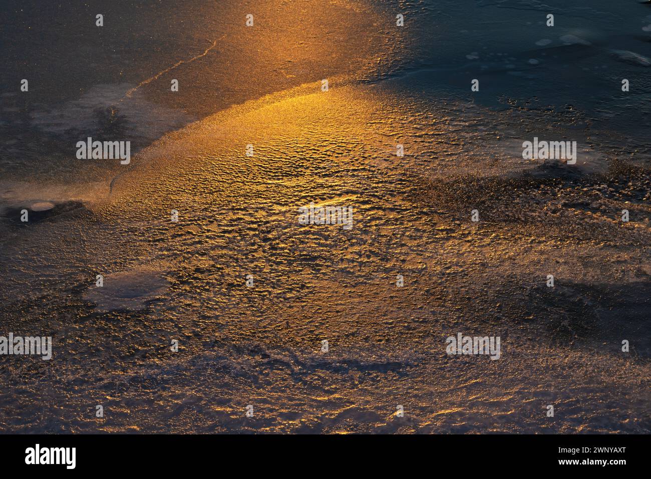 Icy lake sunset close hi-res stock photography and images - Alamy