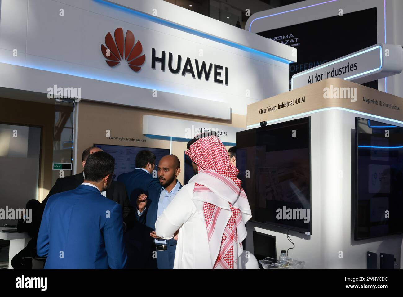 Tech release hi-res stock photography and images - Alamy