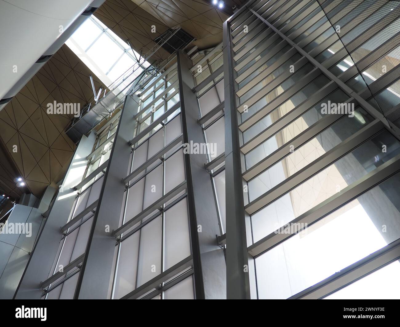 Glassing the walls. High ceiling. The interior is glazed. Big windows ...