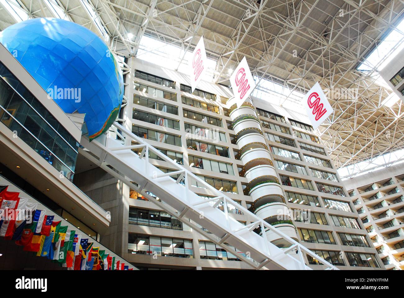 The large, cavernous atrium of the CNN Tower in Atlanta Stock Photo - Alamy