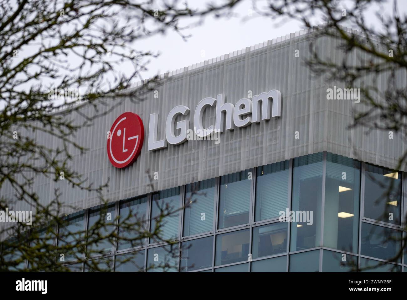 LG Chem Petrochemicals Company building, quality materials for ...
