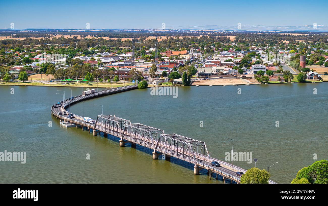 Yarrawonga bridge hi-res stock photography and images - Alamy