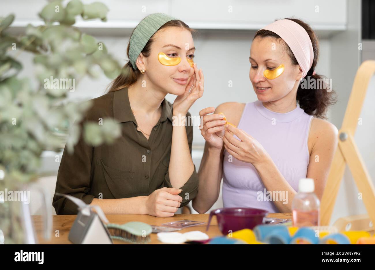 Golden moisturizing patches eyes hi-res stock photography and images ...