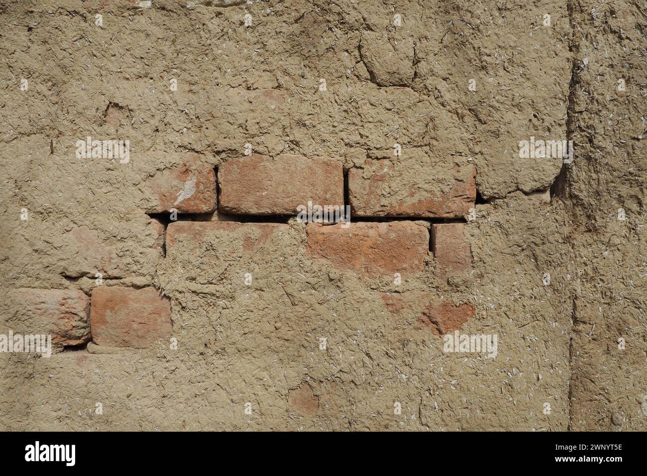 Brickwork with loose cement. Old brick wall Stock Photo - Alamy