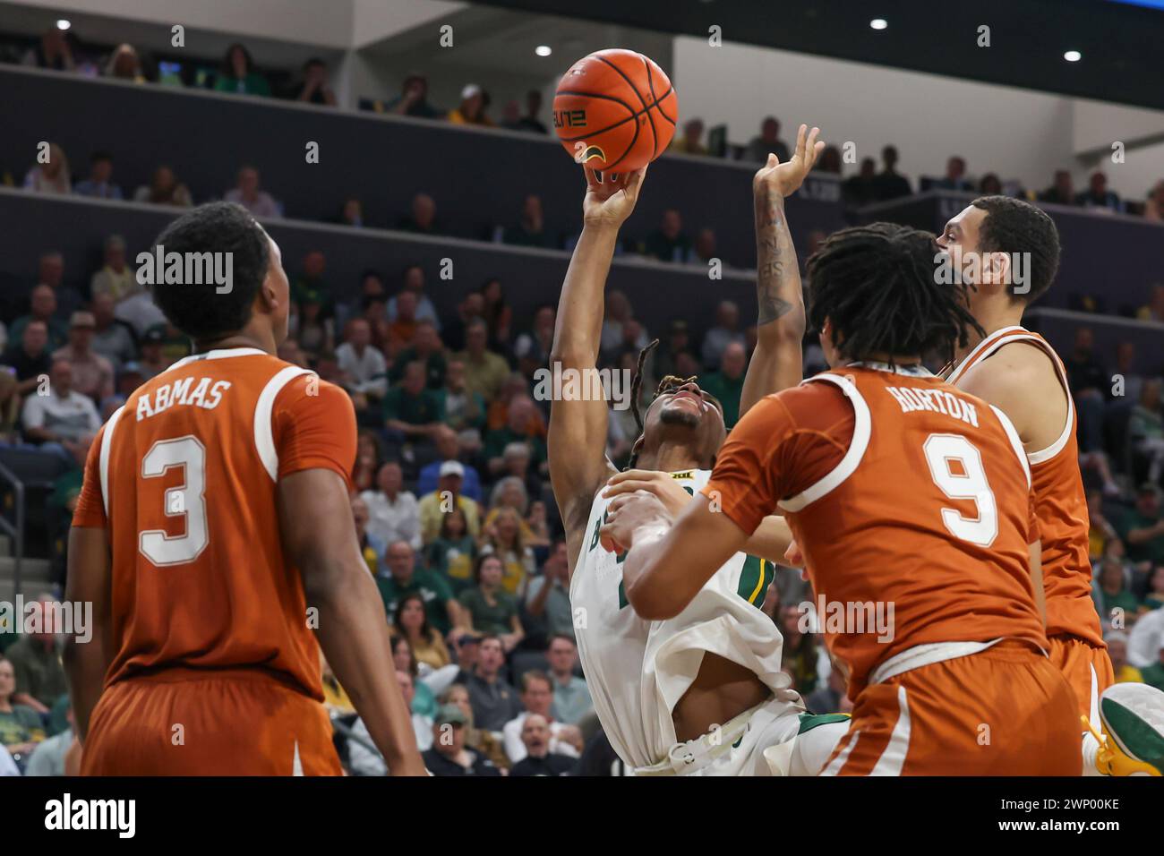 WACO, TX - MARCH 04: Baylor Bears guard Jayden Nunn (2) takes a shot ...