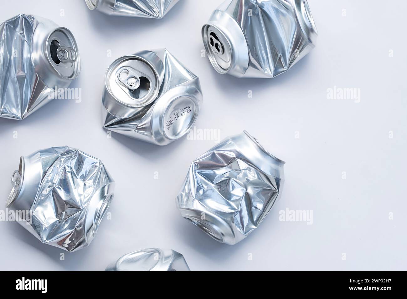 Aluminum drinking cans sorting for recycle Stock Photo - Alamy